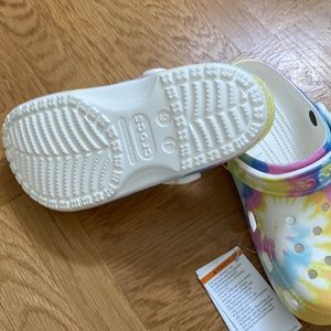 CROCS | Shoes | Crocs J6 Or Womens 8 | Poshmark